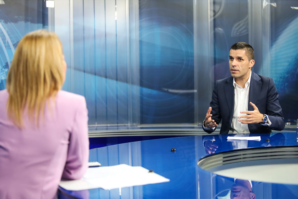 ПЛАТЕНО ОТСУСТВО ЗА МАЈЧИНСТВО Системско решение за помош на жените ...