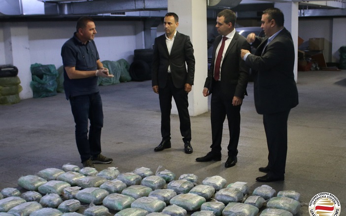 Запленети 71 килограм марихуана на Деве Баир Iportal